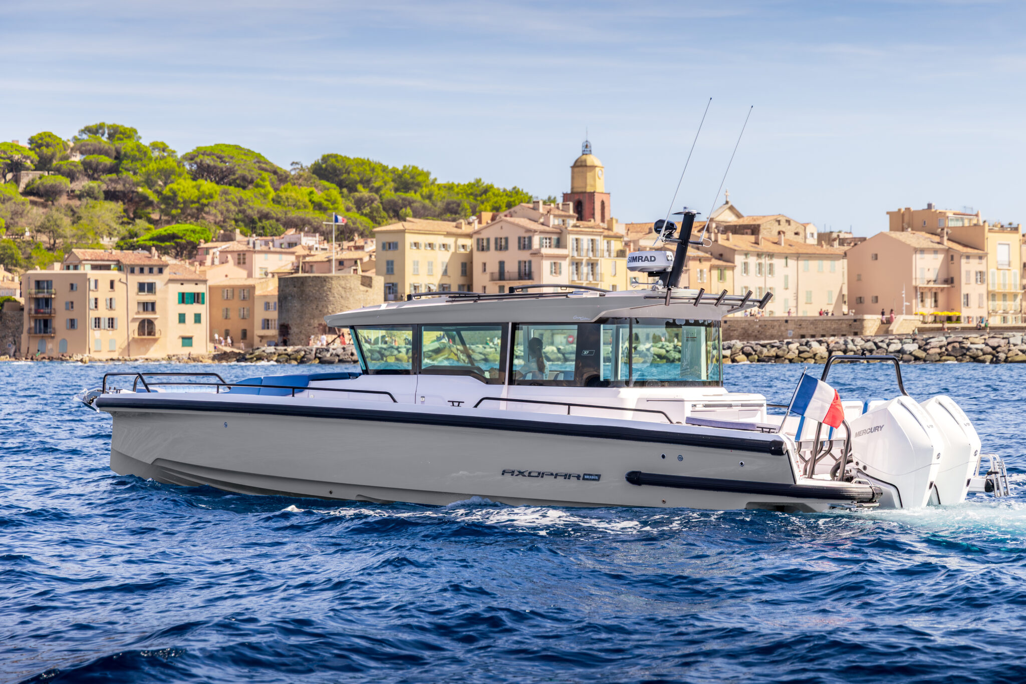 Axopar 37 Iconic Edition celebrates the Finnish yard's best seller ...
