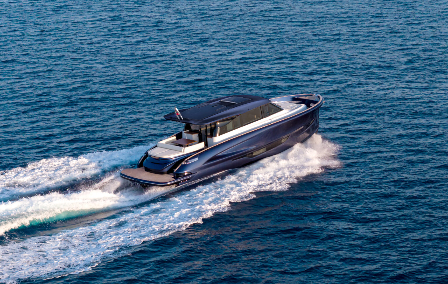 Solaris Power 60 Coupé, the flagship of Solaris Power - Salone Nautico ...
